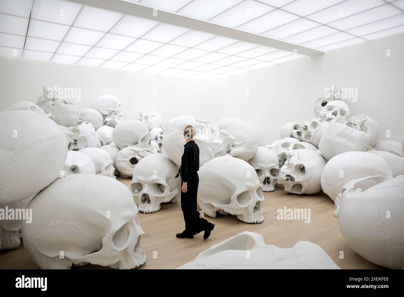 WASSENAAR - The work “Mass” can be seen in the largest retrospective ...