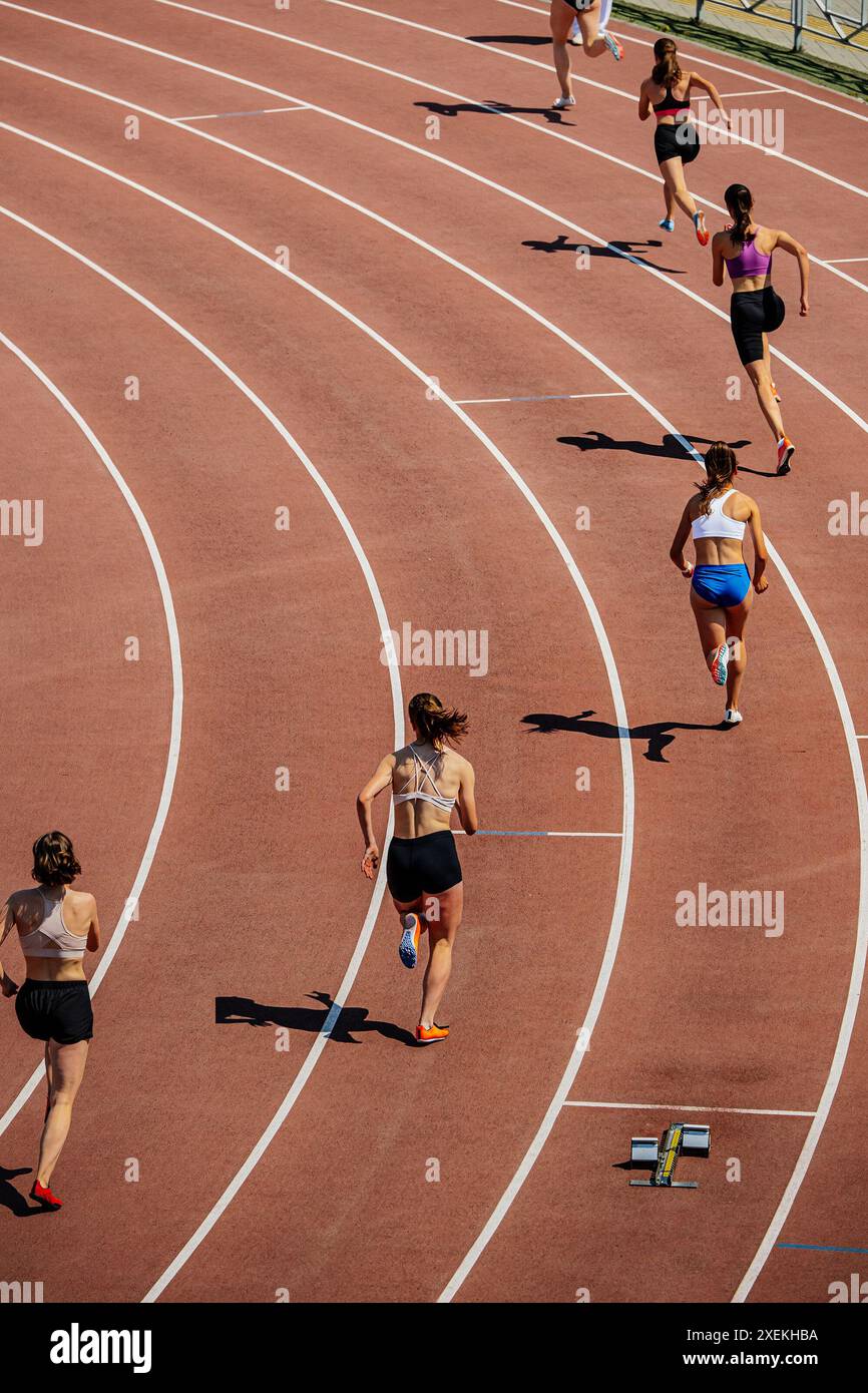 start women's 400-meter race at summer athletics games Stock Photo - Alamy