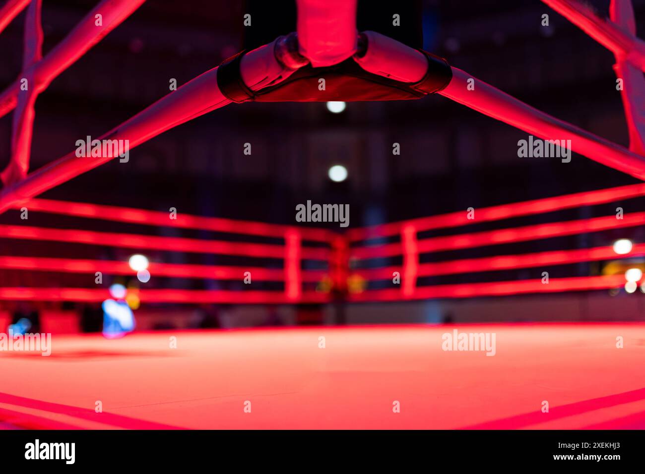 Boxing arena lights hi-res stock photography and images - Alamy