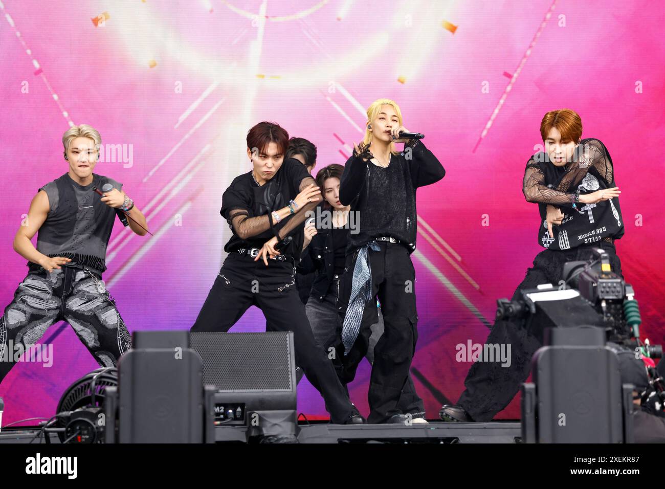 Members of the band Seventeen perform during the Glastonbury Festival ...