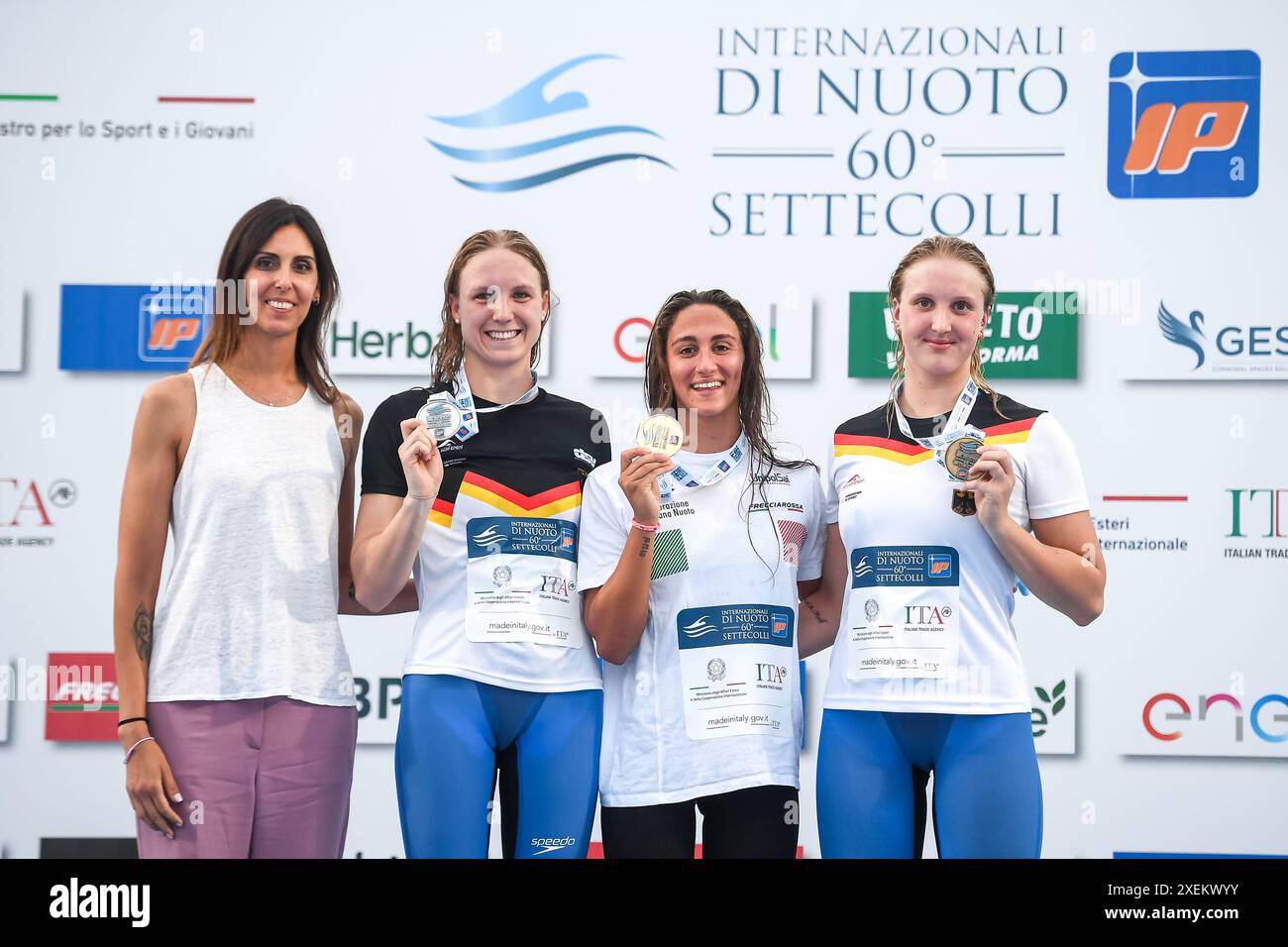 Isabel Marie Gose of Germany, silver, Simona Quadarella of Italy, gold ...