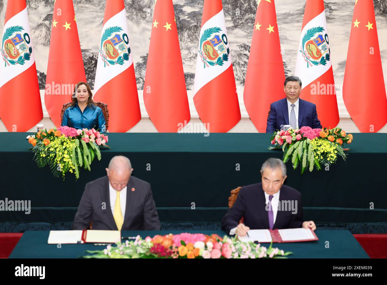 Peruvian chinese people hi-res stock photography and images - Alamy