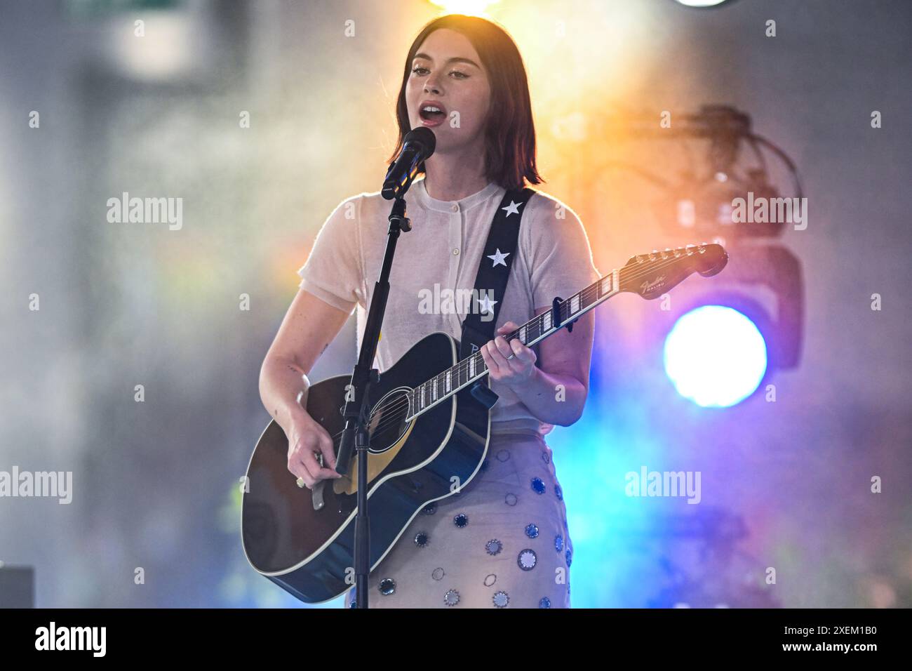 Gracie abrams hi-res stock photography and images - Alamy