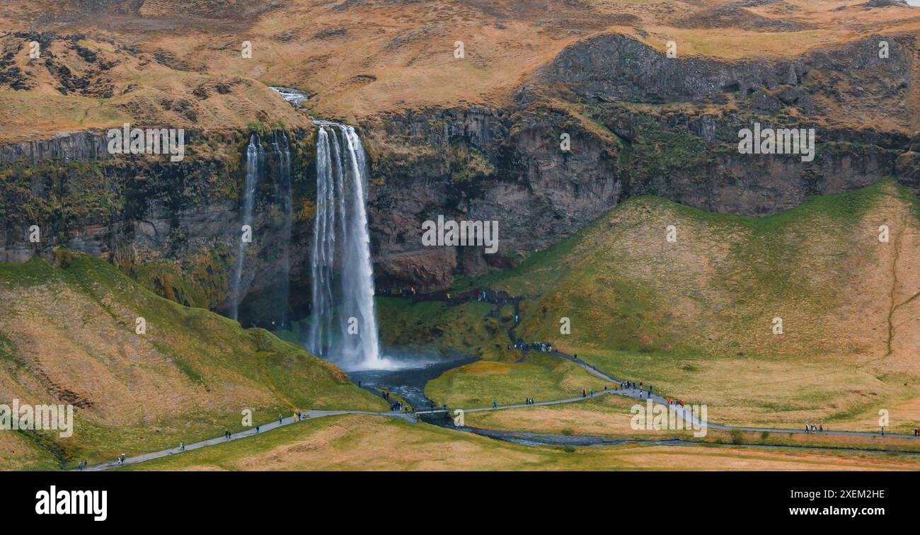 Brown cliff waterfall aerial hi-res stock photography and images - Alamy