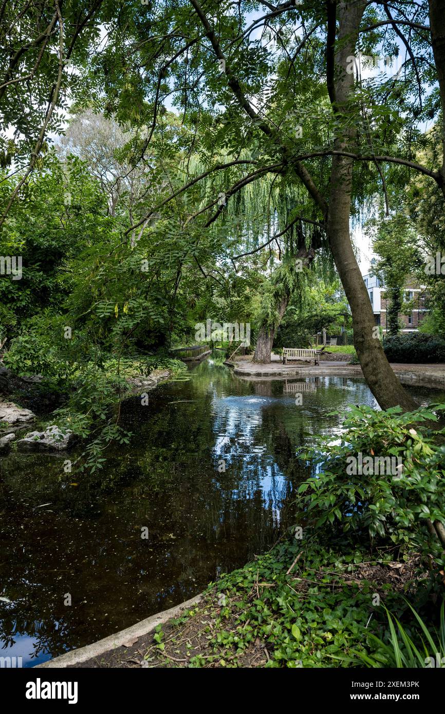 New river islington london hi-res stock photography and images - Alamy