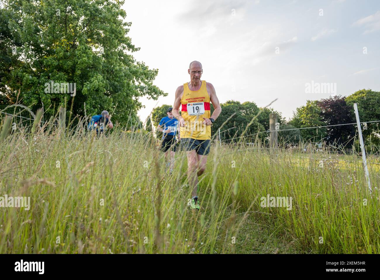 Adult runners taking part in the 5 mile cross country Elmton Chase in ...