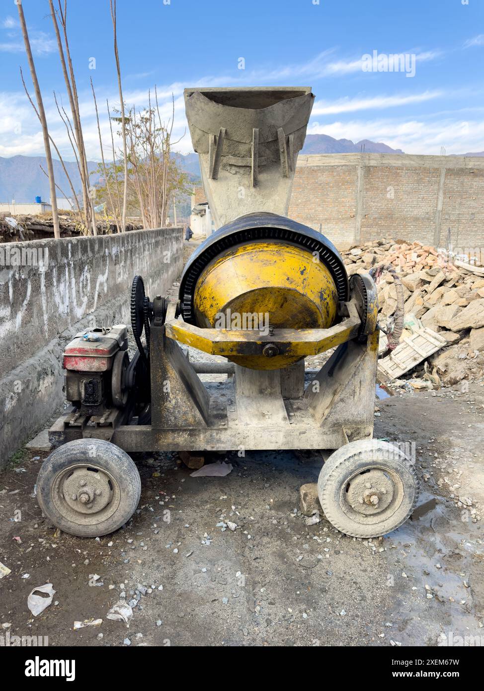 Old cement concrete mixer hi-res stock photography and images - Alamy