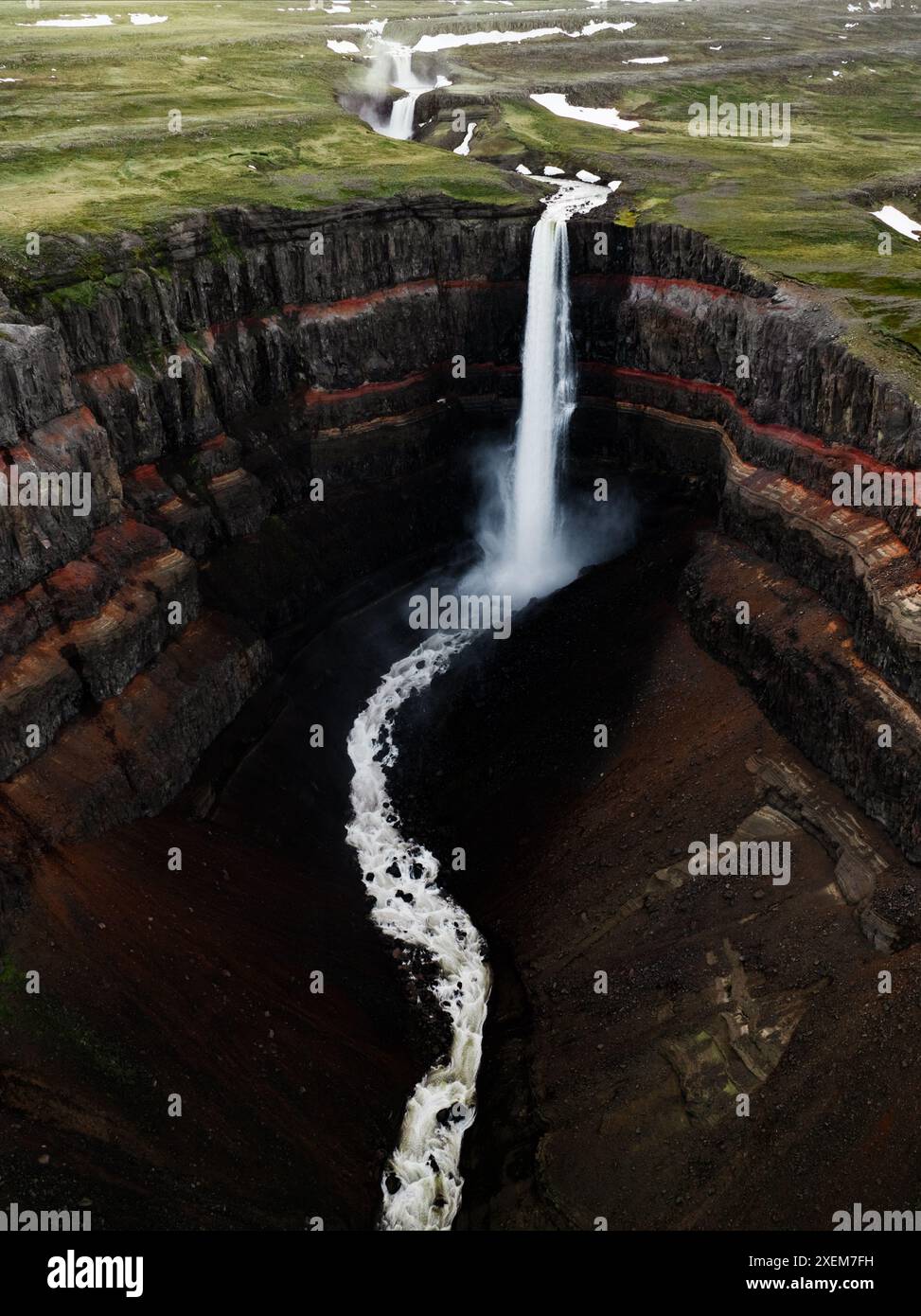 Aerial view famous black icelandic hi-res stock photography and images ...