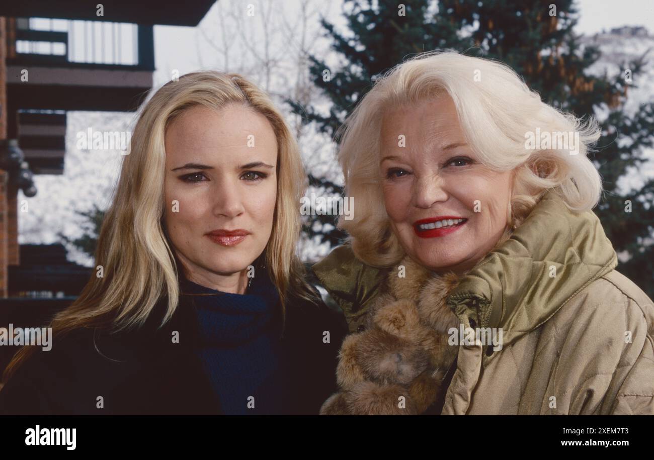 Juliette Lewis and Gena Rowlands at photo shoot for "Hysterical ...