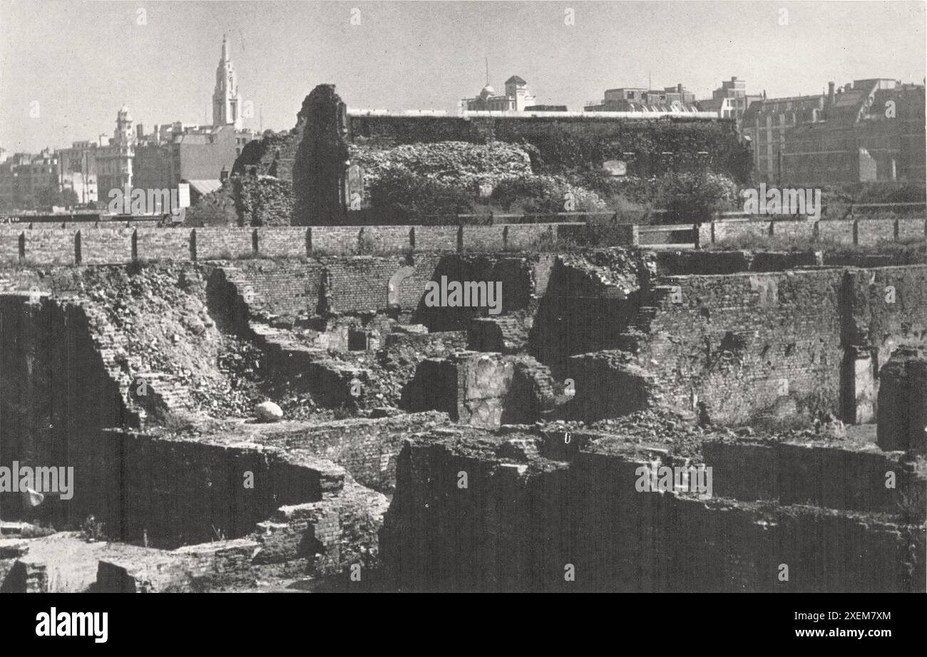 City of London Blitz bomb damage. A section of Old London Wall with its ...