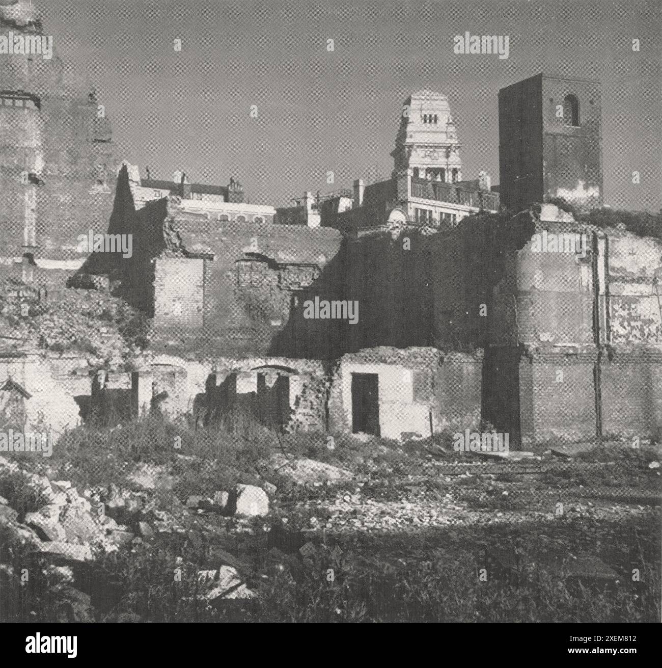 City of London Blitz bomb damage. Warehouse ruins, Great Tower Street ...