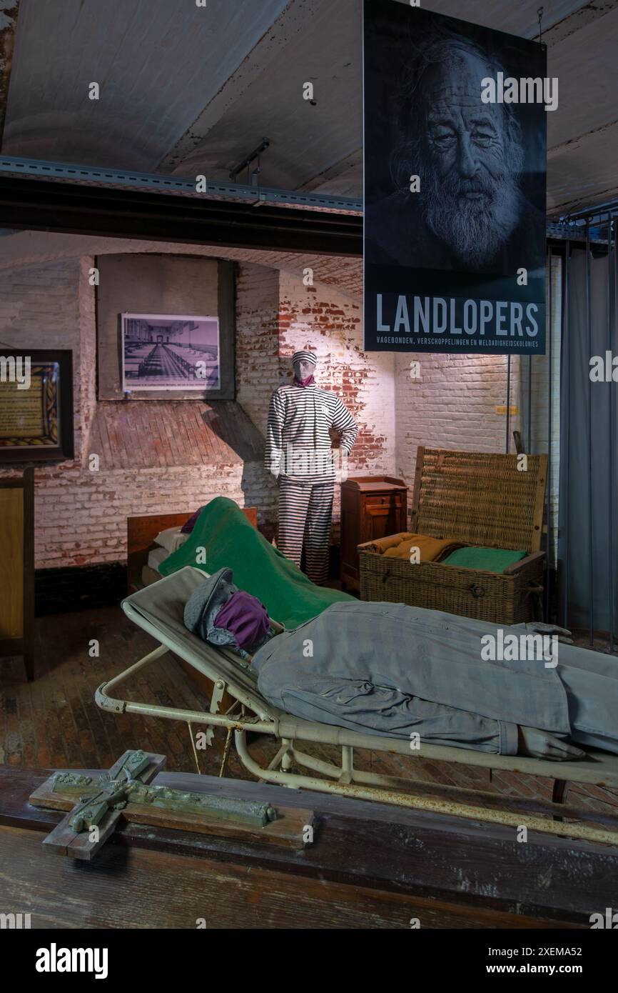 Jail interior hi-res stock photography and images - Alamy
