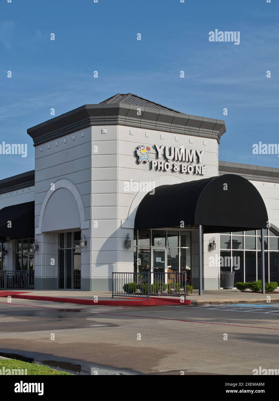 Houston, Texas USA 04-07-2024: Yummy Pho and Bone Vietnamese restaurant ...