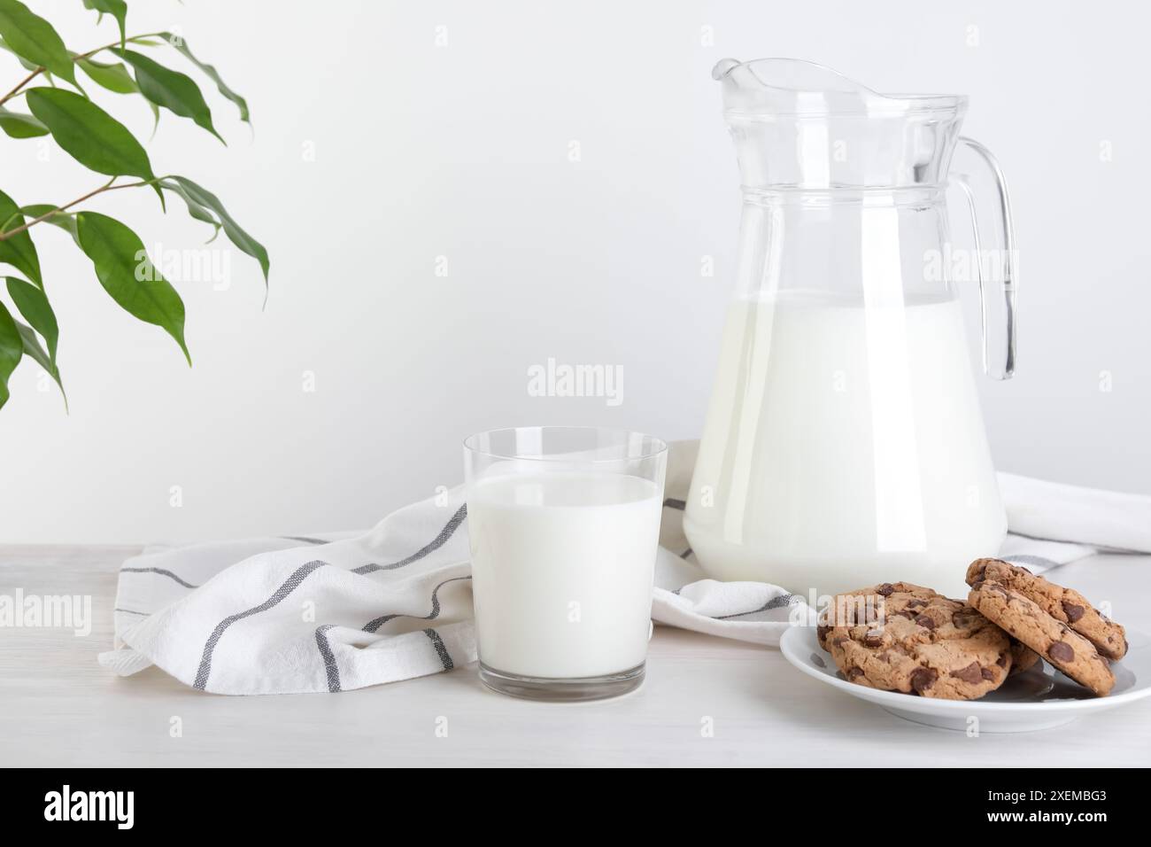 Pitcher milk cookies hi-res stock photography and images - Alamy