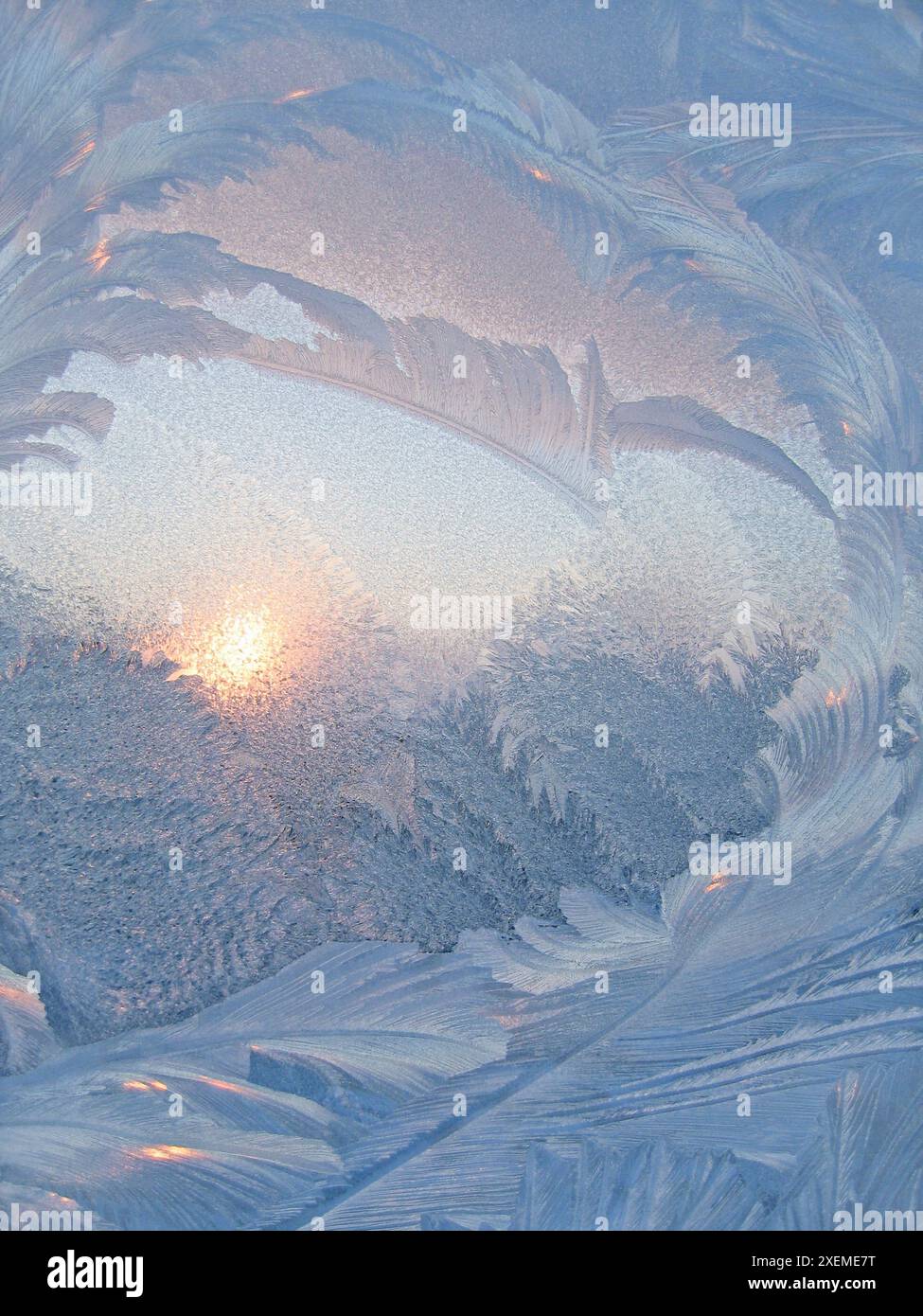 Beautiful ice natural pattern and sunlight on winter window glass Stock ...