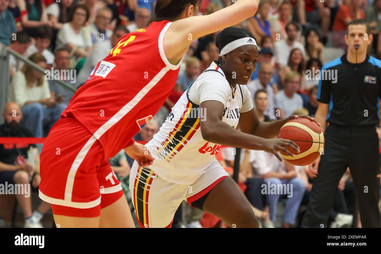 Kortrijk, Belgium. 28th June, 2024. Belgium's Bethy Mununga fights for ...