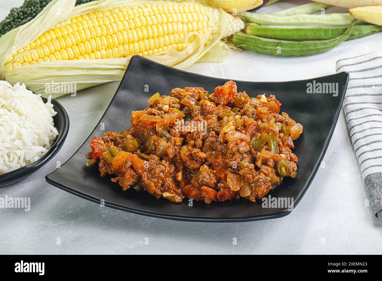 Mexican cuisine - Chili Con carne with beef meat Stock Photo - Alamy