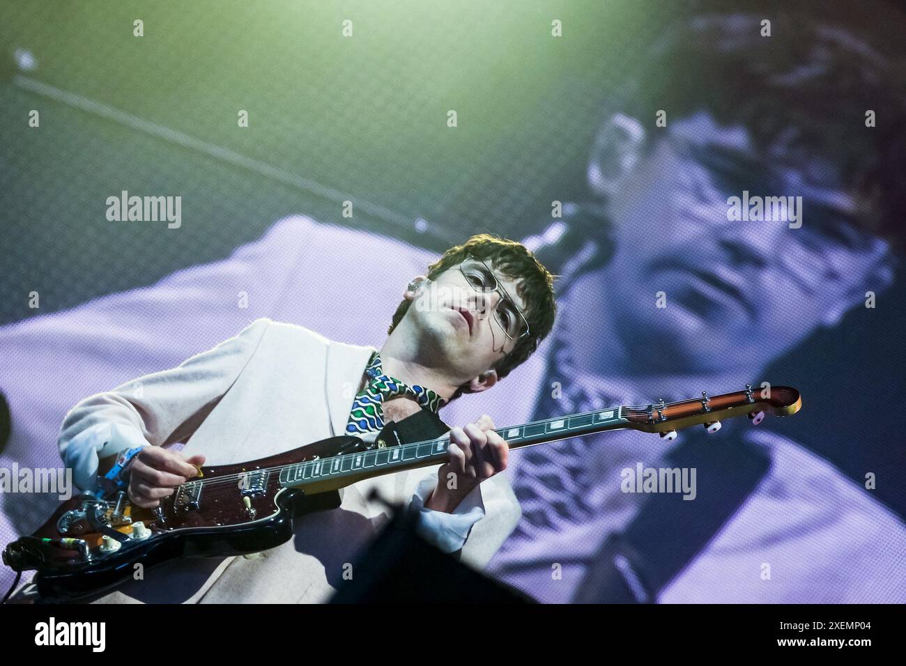 Glastonbury, UK. 28 Jun , 2024. Declan Mckenna seen performing on the ...