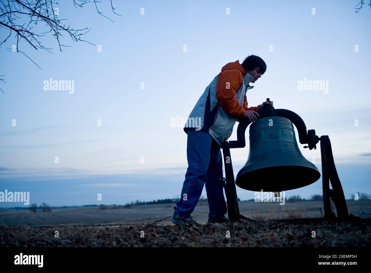 Liberty bell silhouette hi-res stock photography and images - Alamy