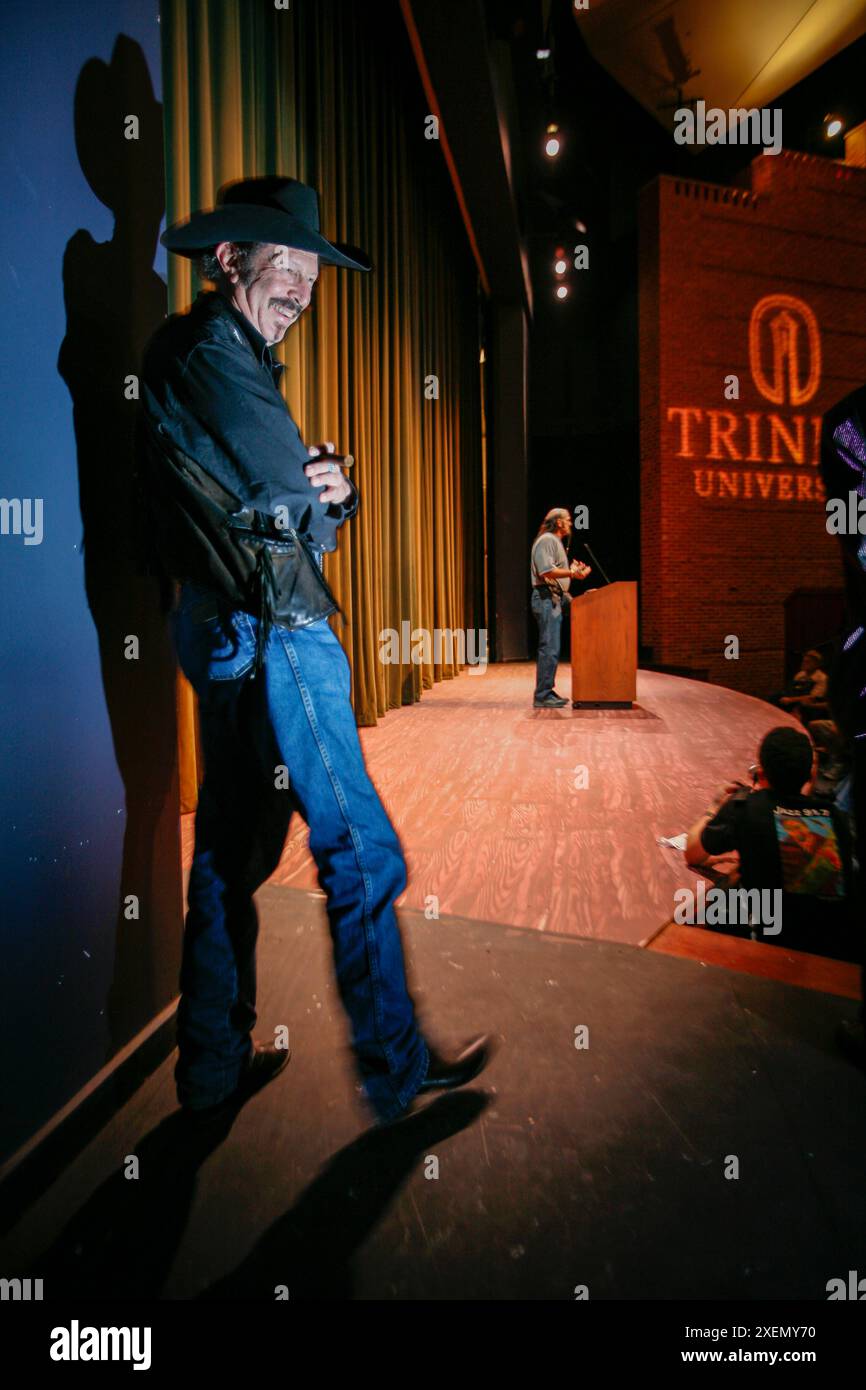 Gubernatiorial Candidate in Texas, Kinky Friedman (independent ...