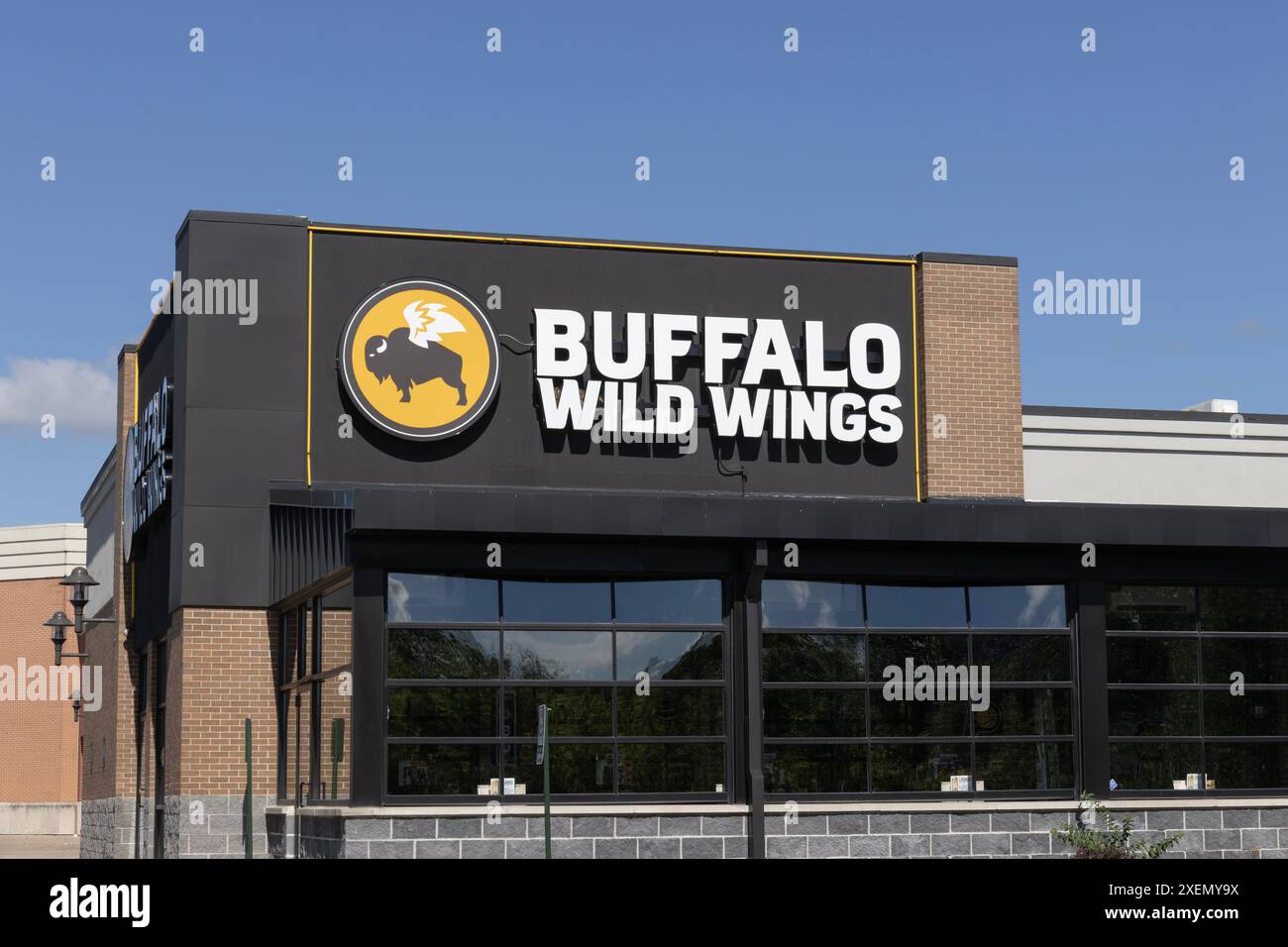 Crown Point - June 27, 2024: Buffalo Wild Wings Restaurant. Buffalo ...