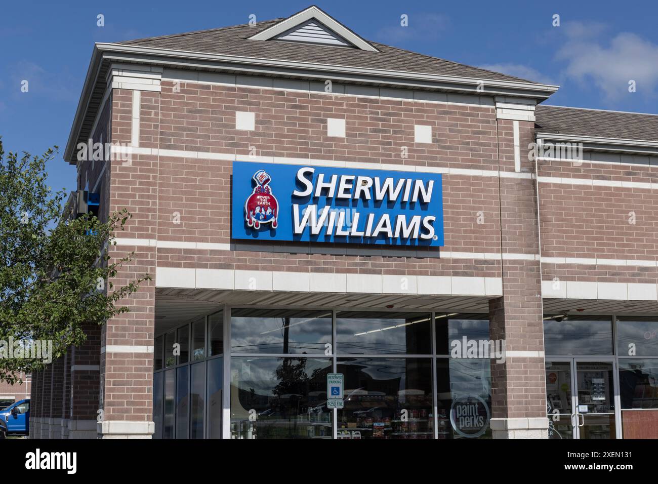 Crown Point - June 27, 2024: Sherwin-Williams retail paint and coating ...