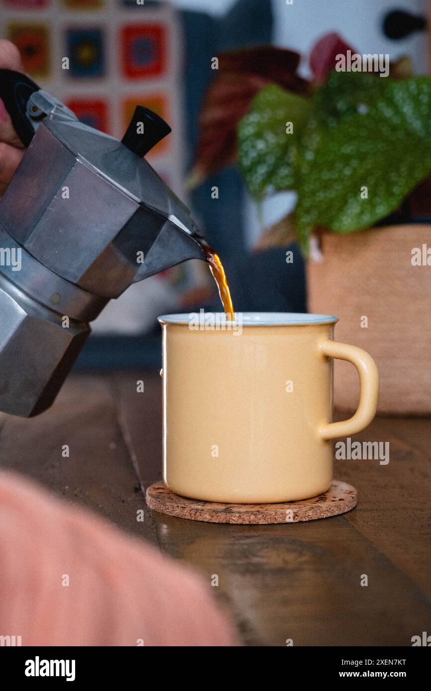 Coffee pouring from maker top hi-res stock photography and images - Alamy