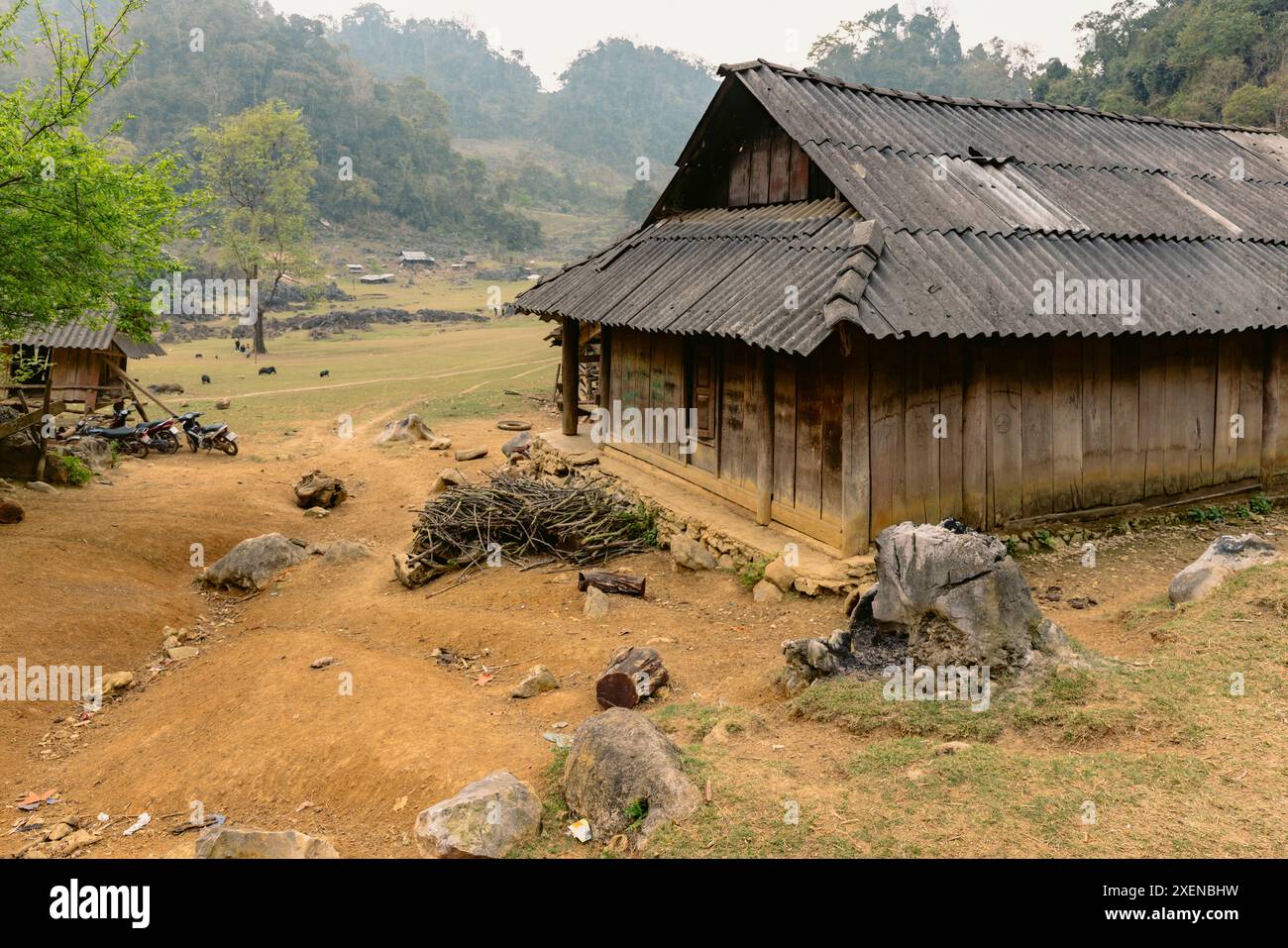 Vietnamese village hi-res stock photography and images - Alamy