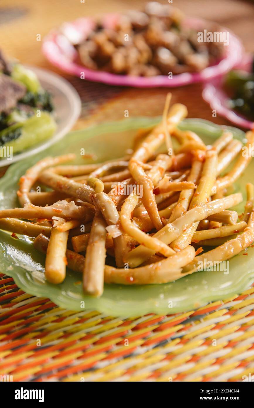 Traditional vietnamese meal hi-res stock photography and images - Alamy