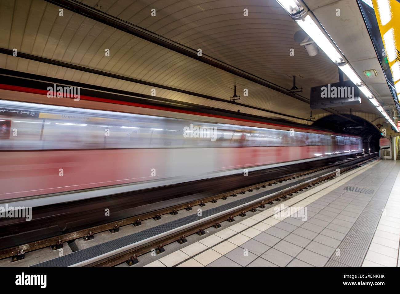 The Metro subway, barcelona, spain Stock Photo - Alamy