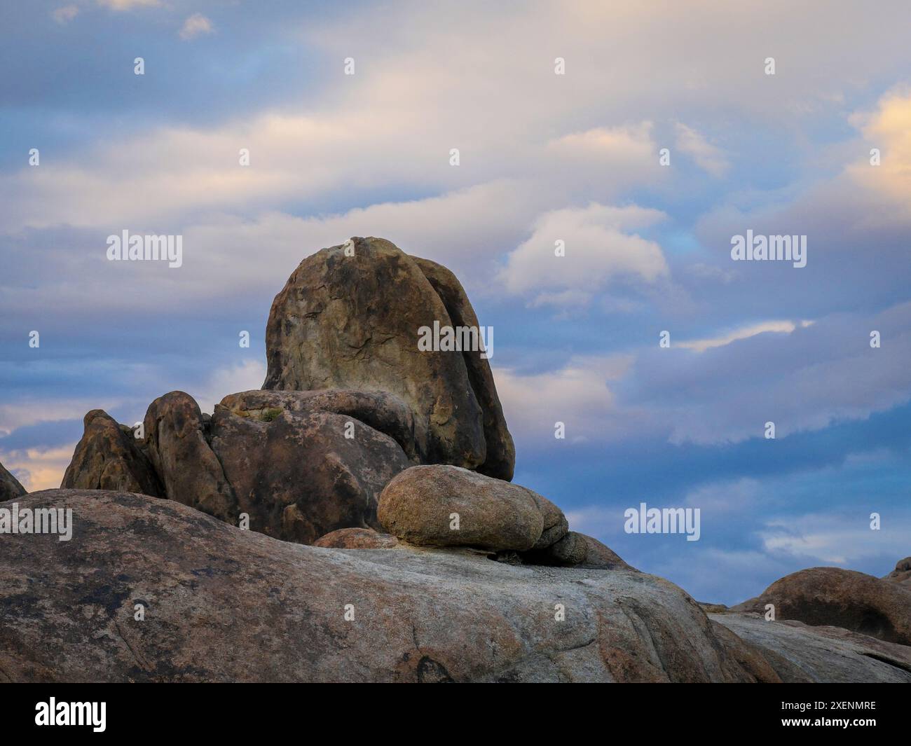 Big rocks in Alabama Hills, Mount Whitney area, Lone Pine, California ...