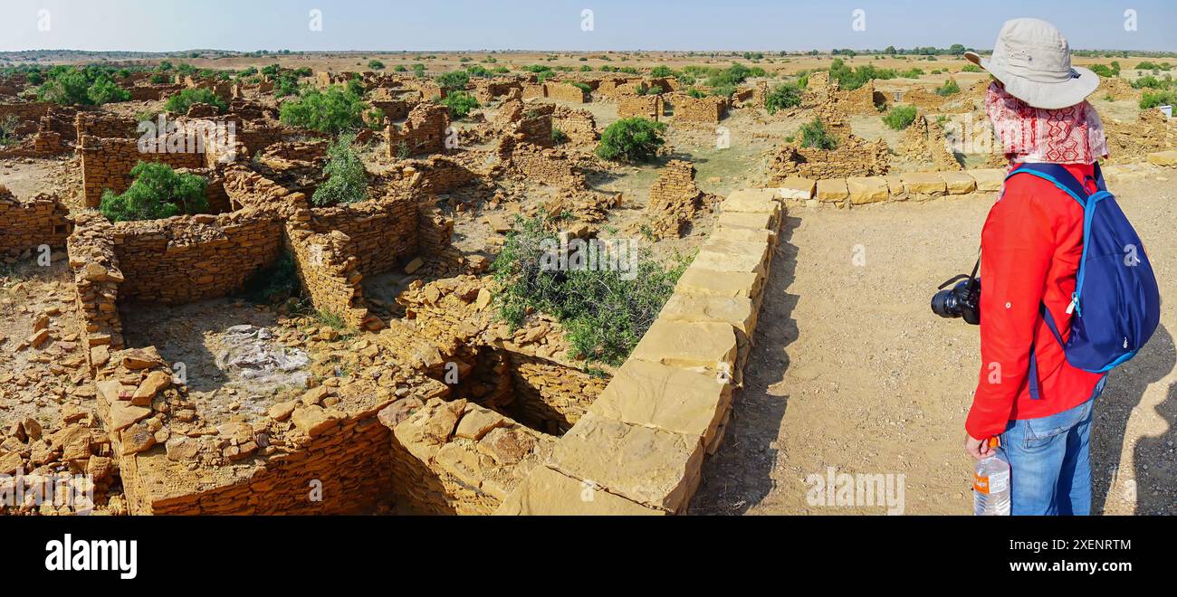 Jaisalmer, Rajasthan, India - 14.10.2019 : Modern solo Indian female ...