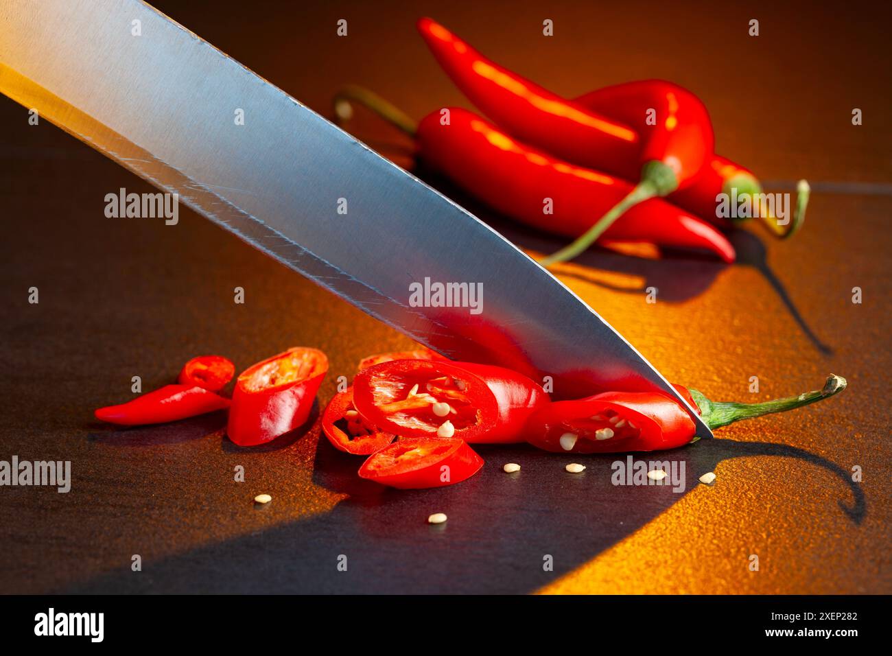 Chili pod and knife hi-res stock photography and images - Alamy