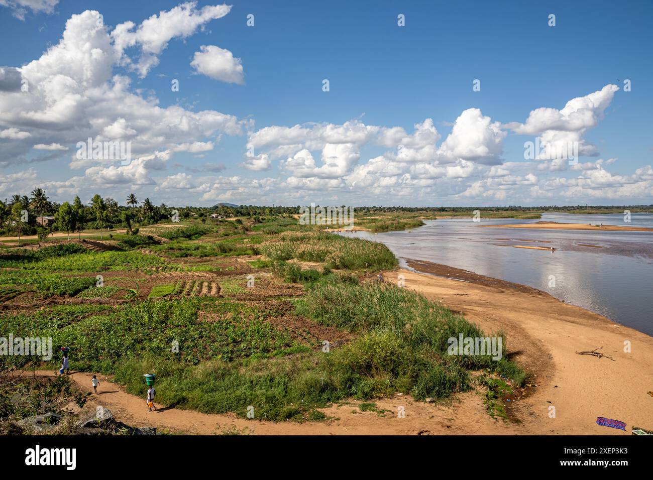 Rio zambeze hi-res stock photography and images - Alamy