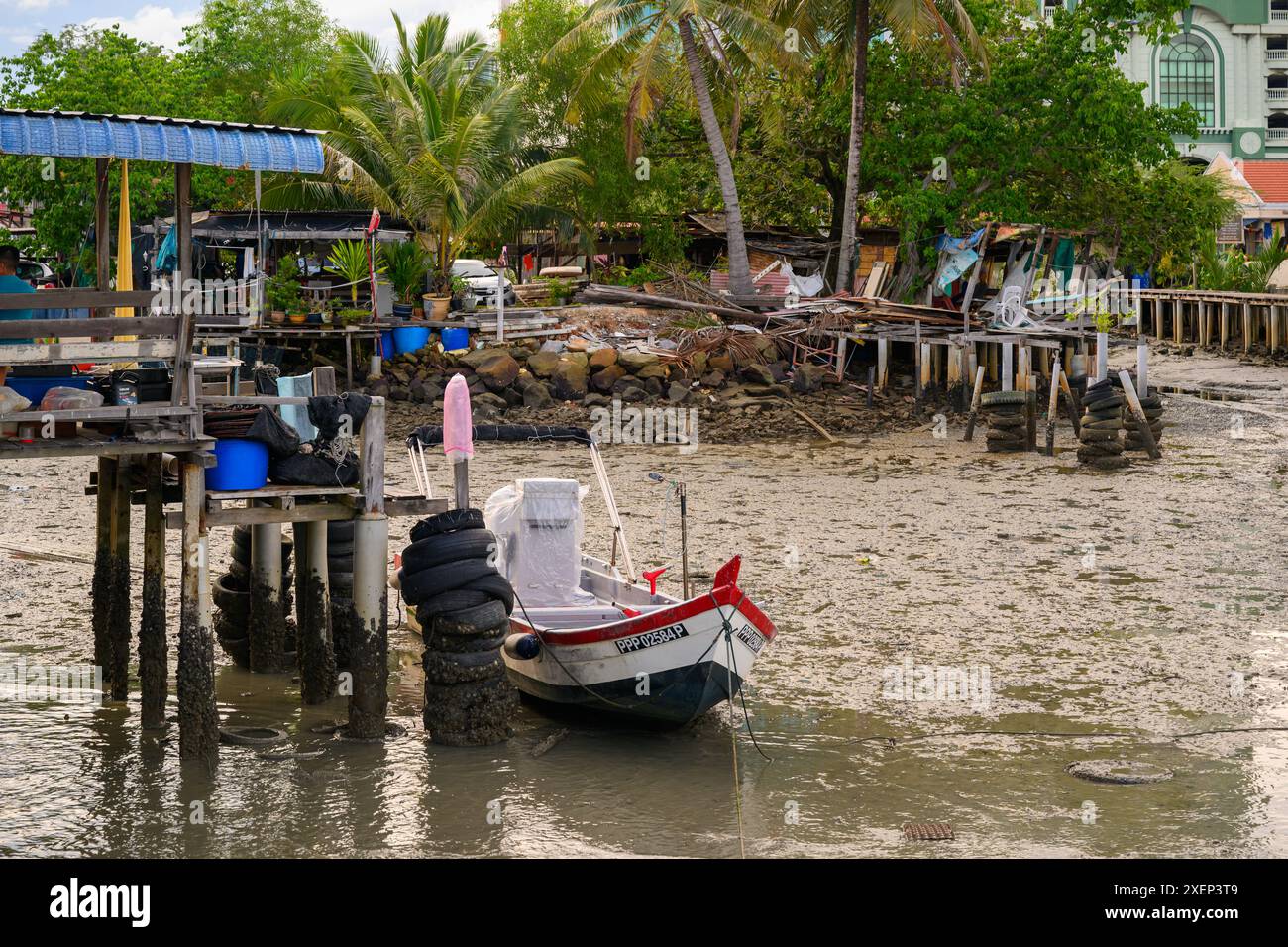 The shoreline of Penang Island at low tide from the Lim Jetty, George ...