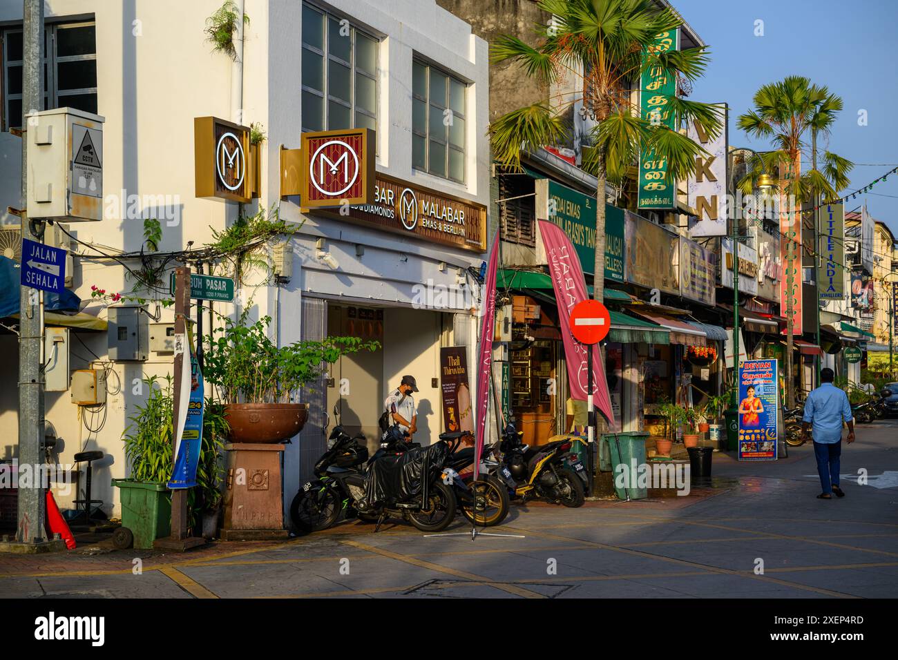 Lebuh Pasar George Town, Penang, Malaysia Stock Photo - Alamy