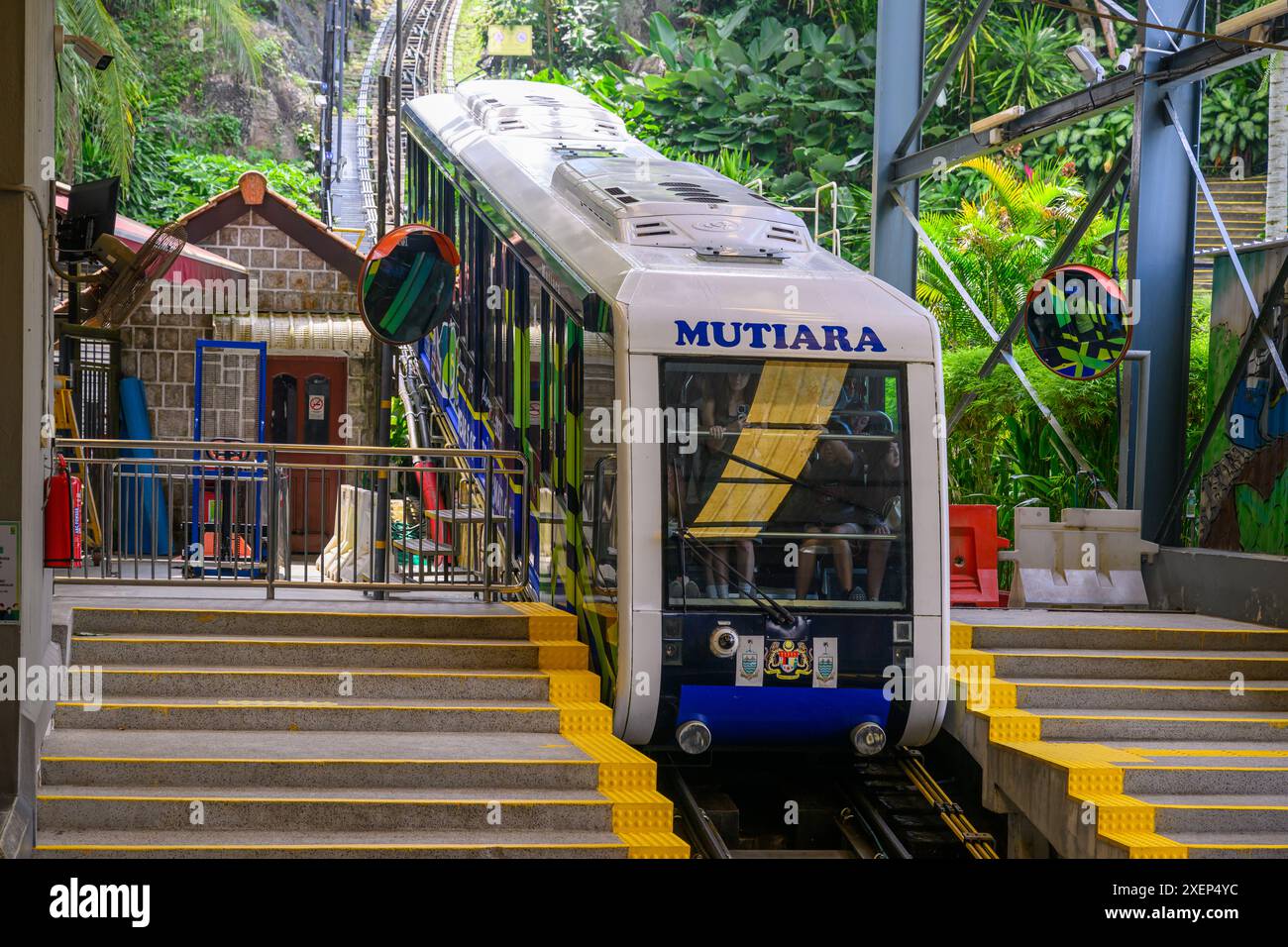 Train approaching the lower station hi-res stock photography and images ...