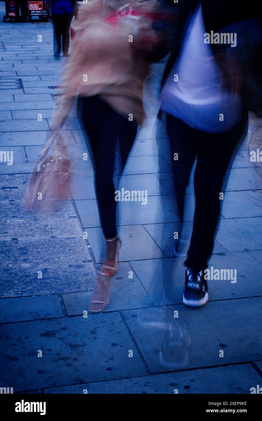 Slow motion legs people walking hi-res stock photography and images - Alamy