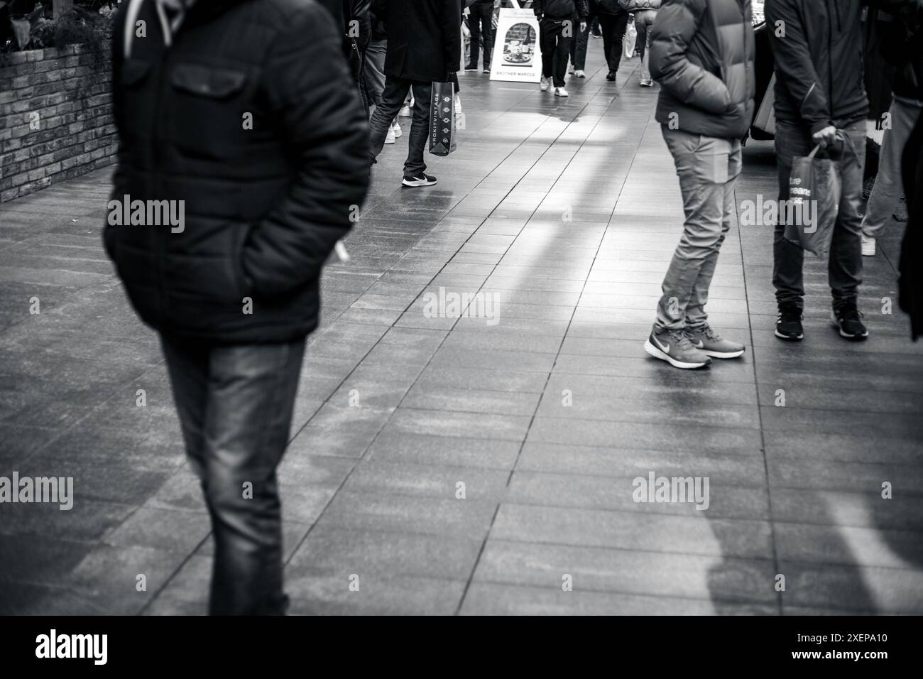 London pedestrian crowd hi-res stock photography and images - Alamy