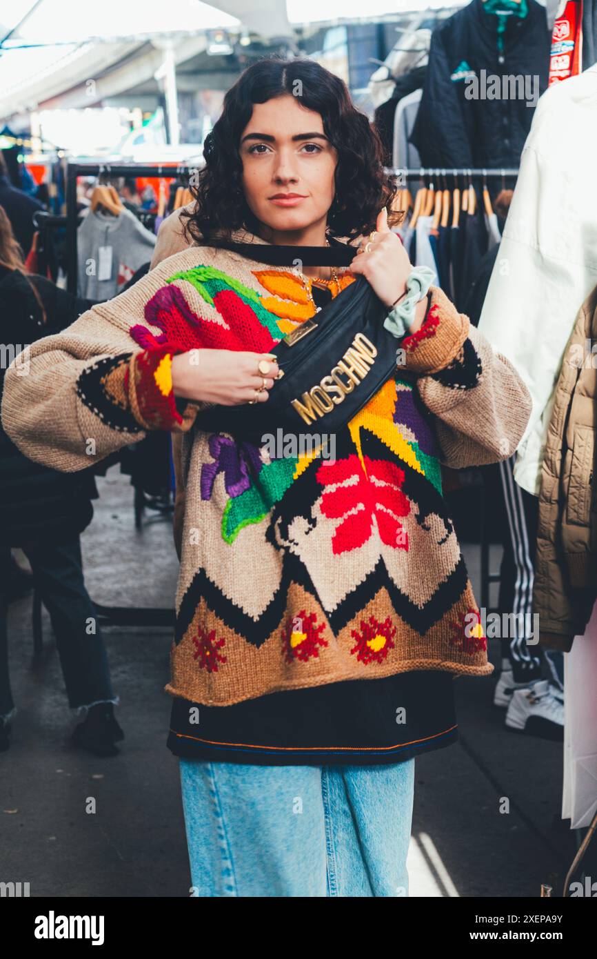 Retro clothing hi-res stock photography and images - Alamy