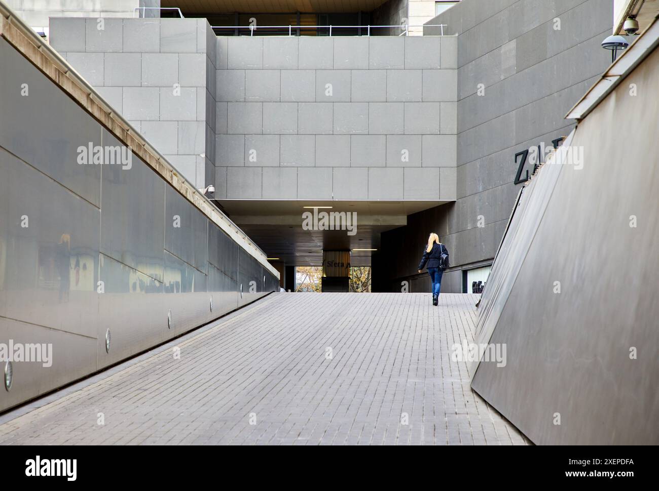 L'illa diagonal barcelona hi-res stock photography and images - Alamy
