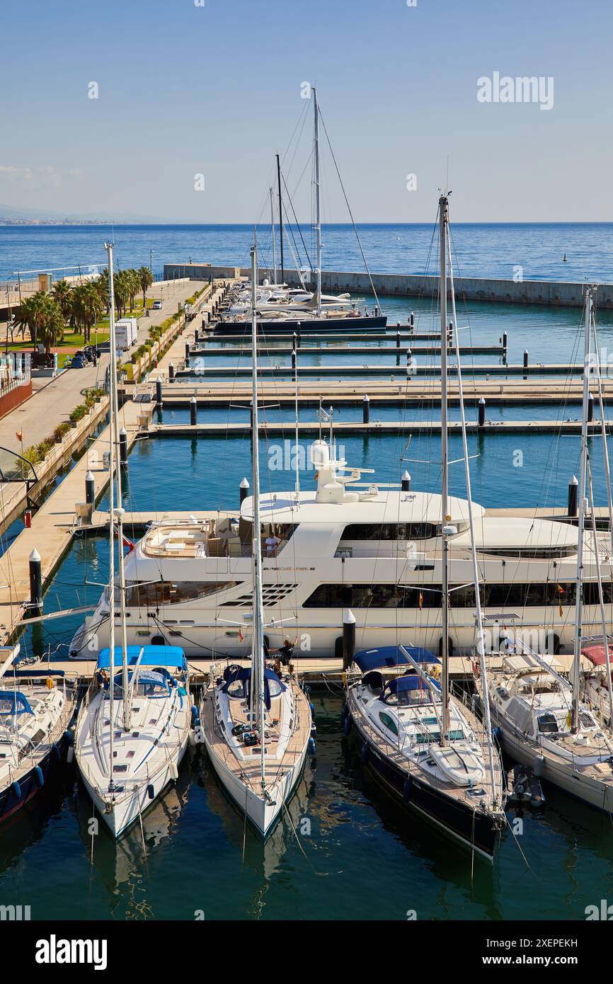 Marina forum hi-res stock photography and images - Alamy