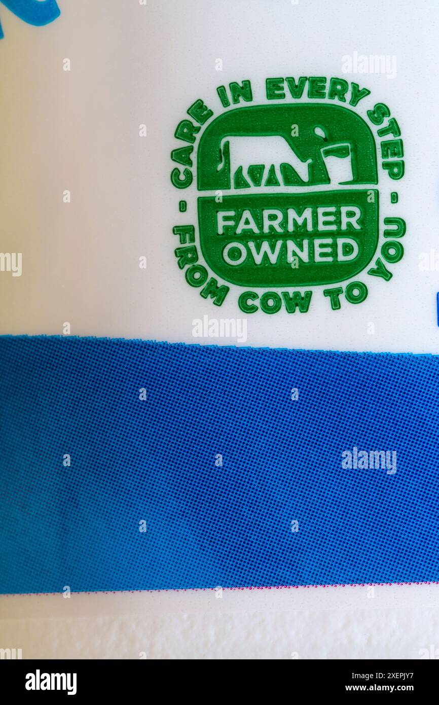 Farmer owned milk hi-res stock photography and images - Alamy