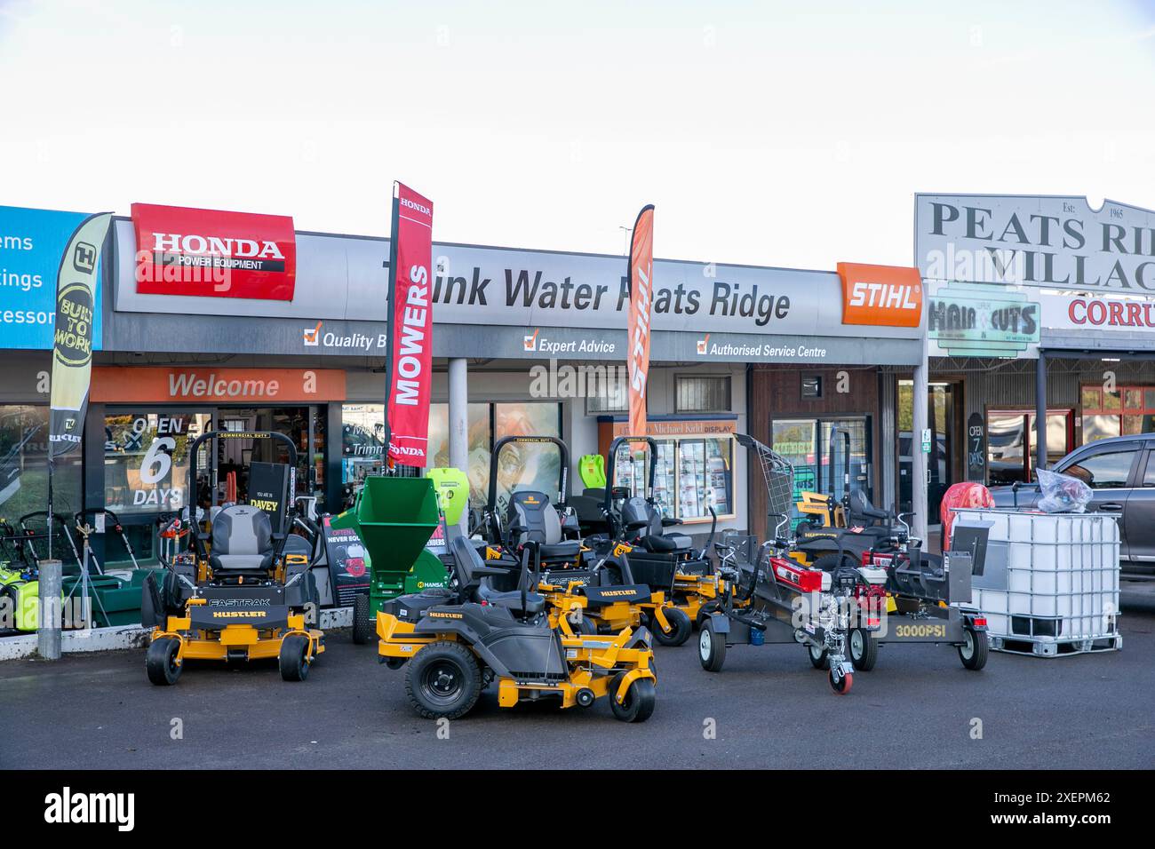 Peats Ridge village with corrugated cafe and still farm machinery shop ...