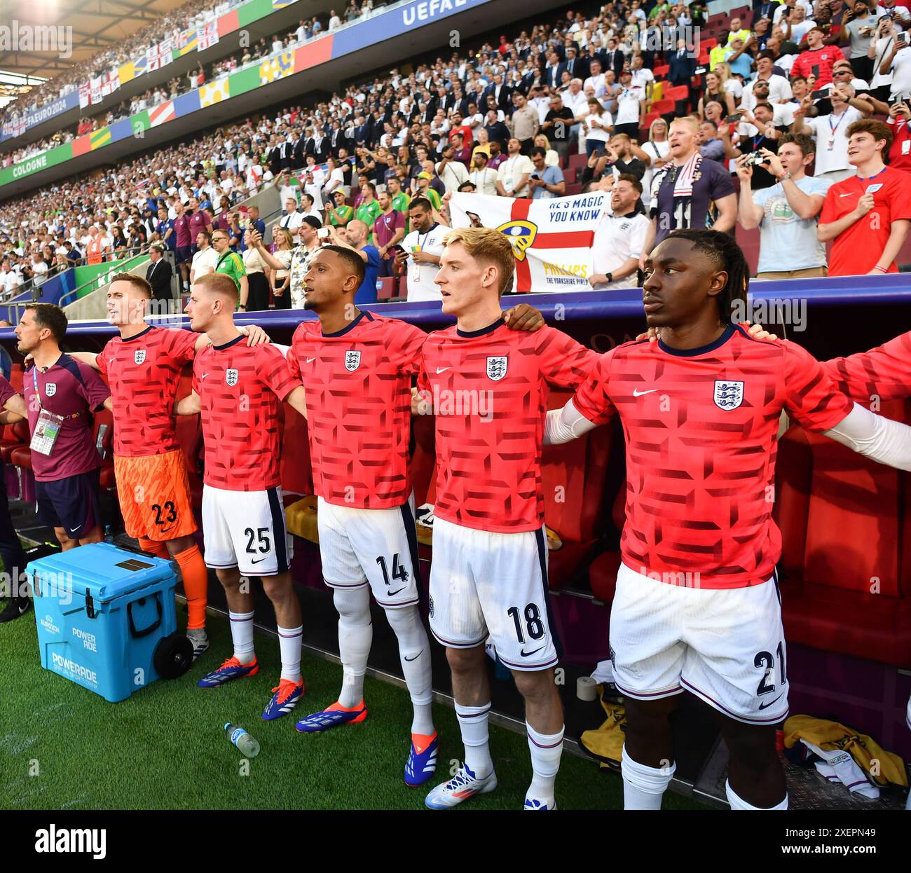 COLOGNE, GERMANY - JUNE 25: Dean Henderson, Adam Wharton, Eberechi Eze ...