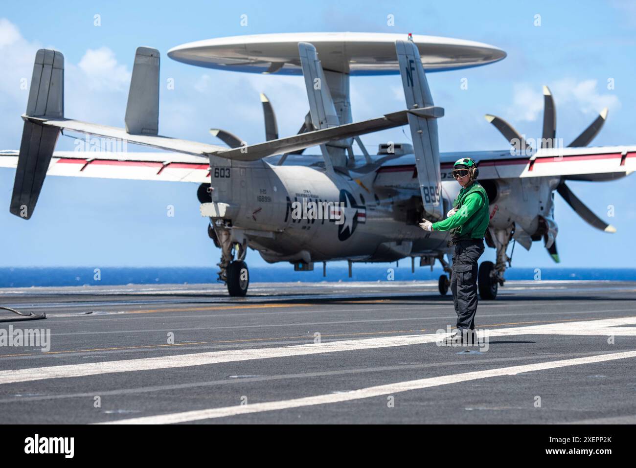 U s navy aviation mate equipment hi-res stock photography and images ...