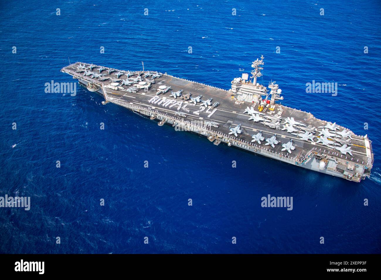 Sailors assigned to Nimitz-class aircraft carrier USS Carl Vinson (CVN ...