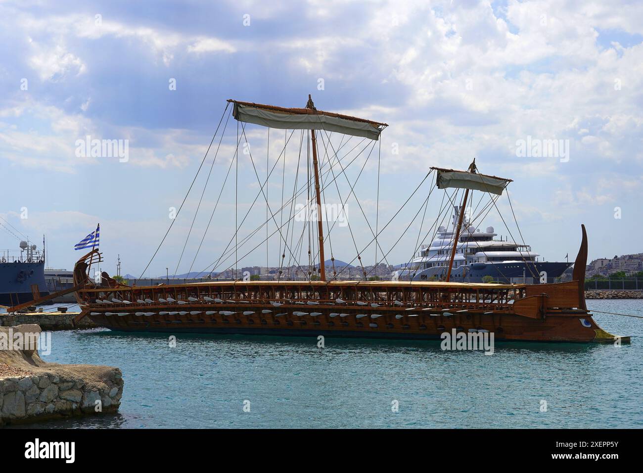 Ancient greek warship ram hi-res stock photography and images - Alamy