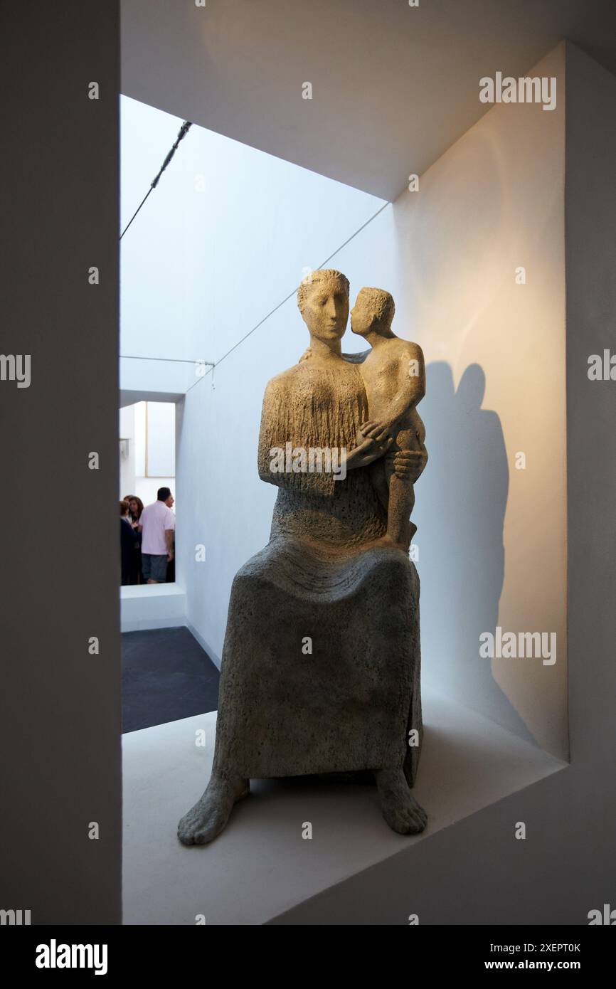 Virgin with the Child, bronze sculpture by Jose Ramon Anda, IESU Church ...