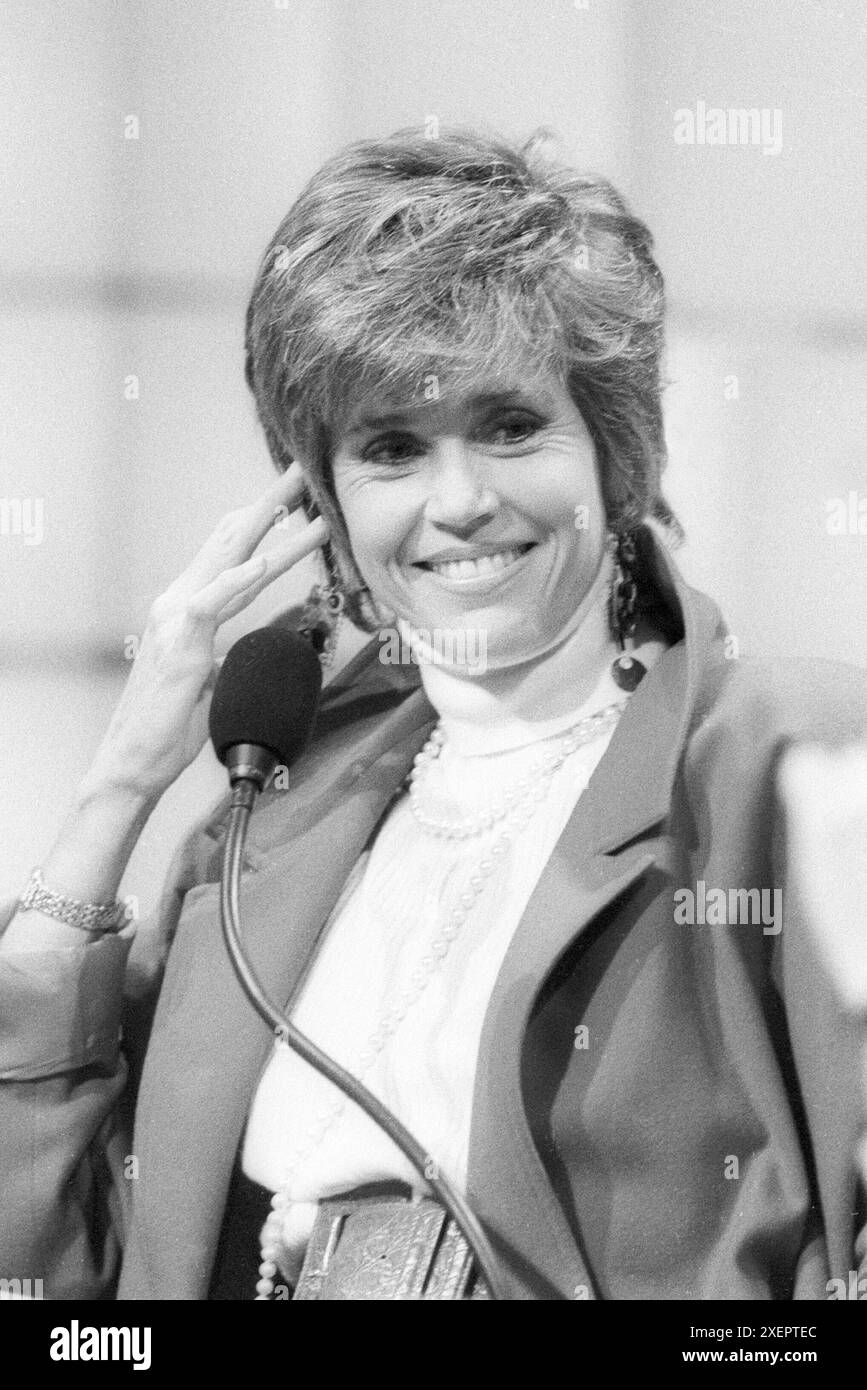 Jane Fonda Schauspielerin 02/87 ru Jane Fonda bei Wetten, dass.. ZDF am ...